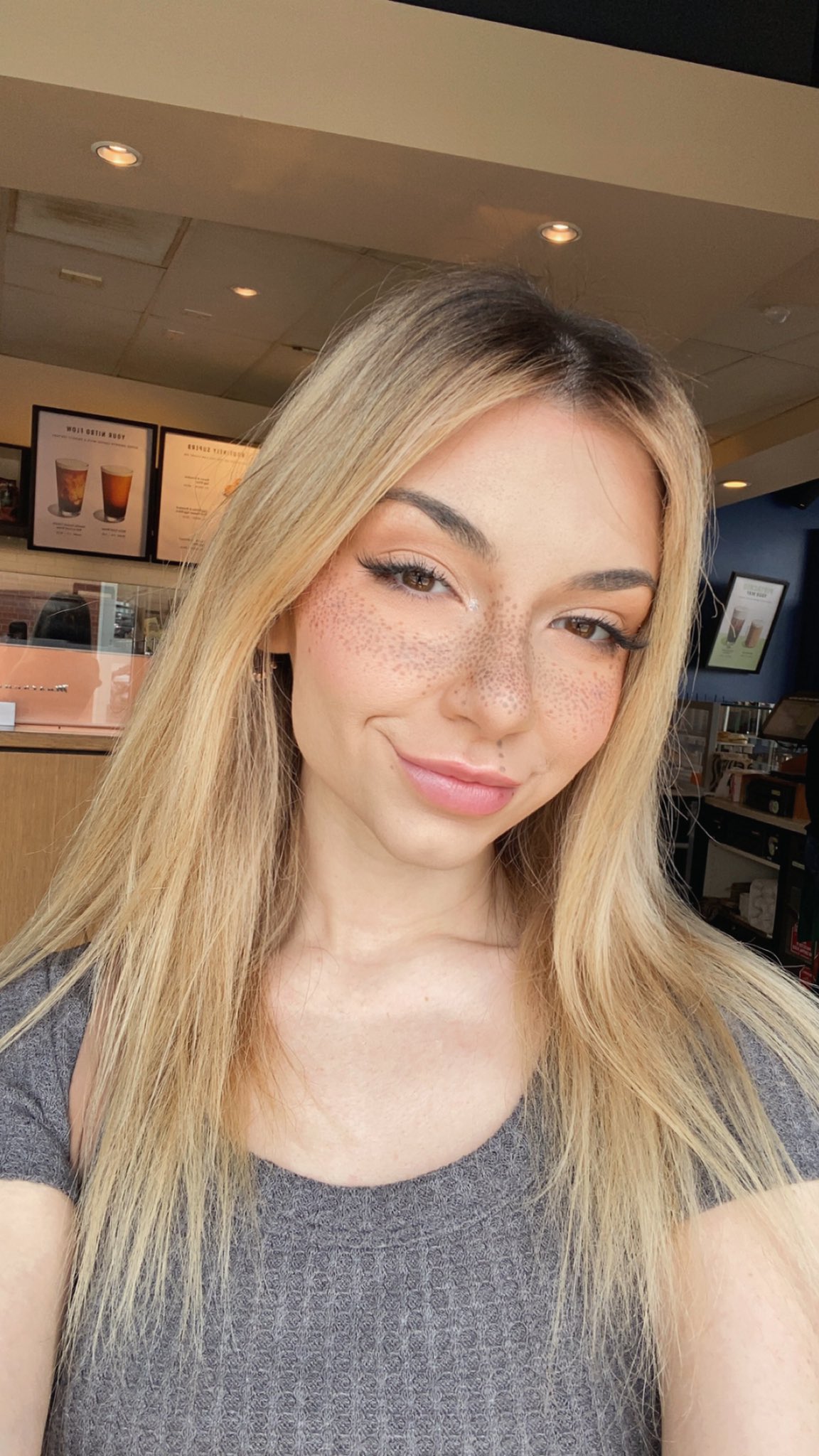 TW Pornstars - Demi Hawks 🦅. Twitter. Sweet like honey 🐝🍯🌼🤎. 4:05 PM - 17 Feb 2023