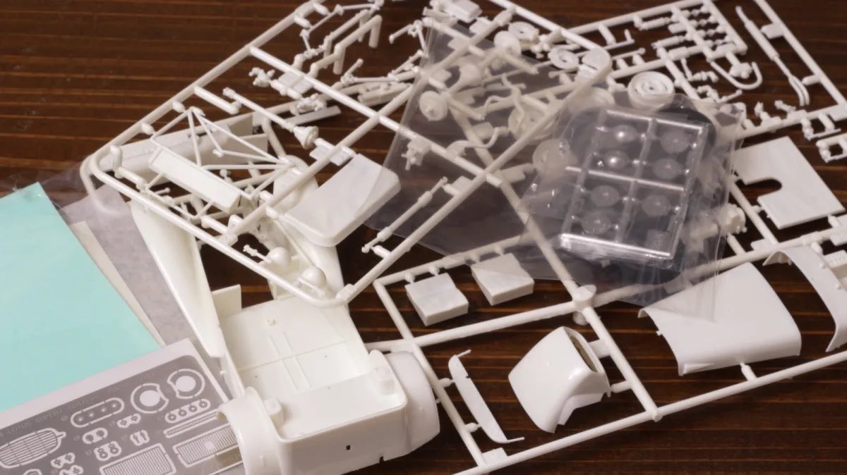 タミヤ スケールモデル on Twitter: "RT @NippperCom: 「え、タミヤの説明書と青島、同じこと言ってる」と急に胸がグッと締め付けられました。思い入れのあるプラモデルって ...