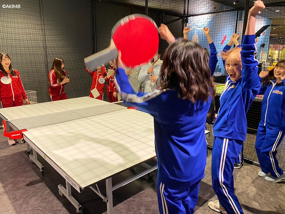 CSテレ朝チャンネル on Twitter: "【ch1】24(金)よる10時〜 #AKB48 #17期生研究生 がロケロケ‼️2 メンバーたちの“大歓声”が聞こえてきそうな“この1枚”🐝 ...