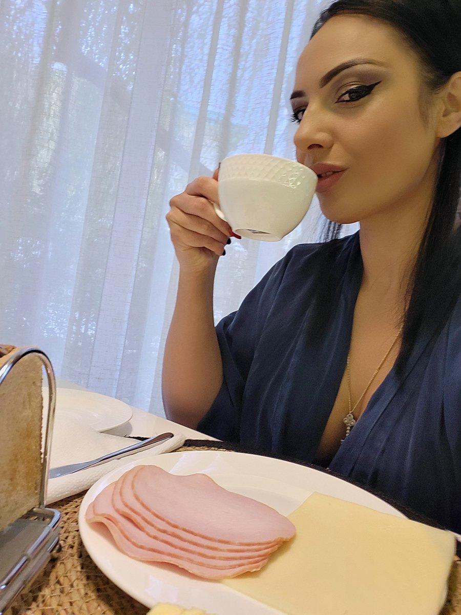 ♀️ The Matriarch Ezada Sinn ♀️ 🔞 On Twitter Do You Take Or Skip