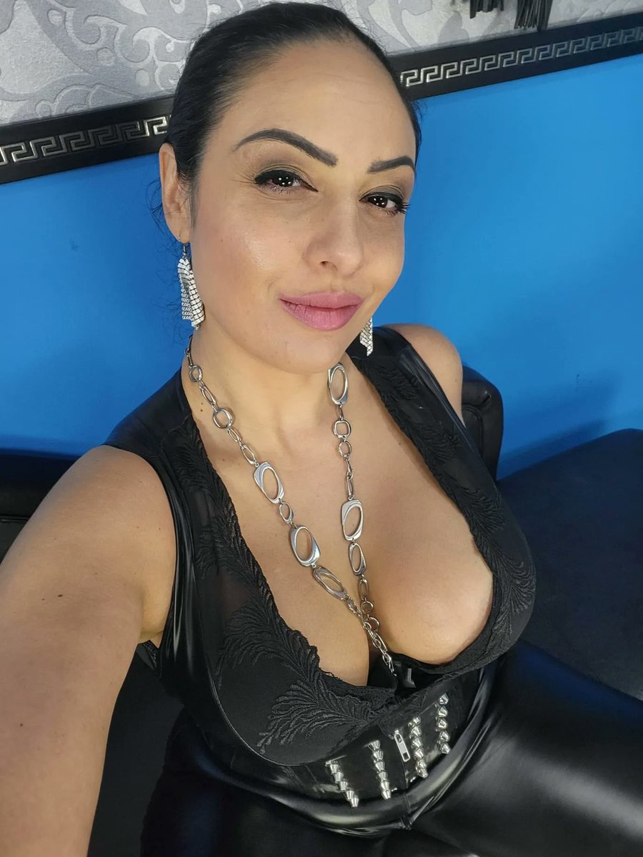 horstie fm - House of Sinn slave on Twitter: "RT @degetel1: Follow @Mistress_Ezada Join http ...