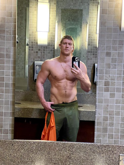 TW Pornstars - Oliver (free Onlyfans) Flynn. Pictures and videos from Twitter. Page 4