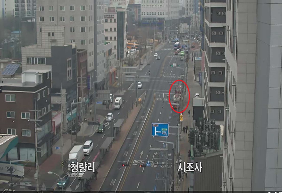 Seoul TOPIS on Twitter: "[15:03] 왕산로 (떡전교사거리 → 시조사삼거리) 3차로 화재 진화 중입니다. https://topis.seoul.go.kr ...