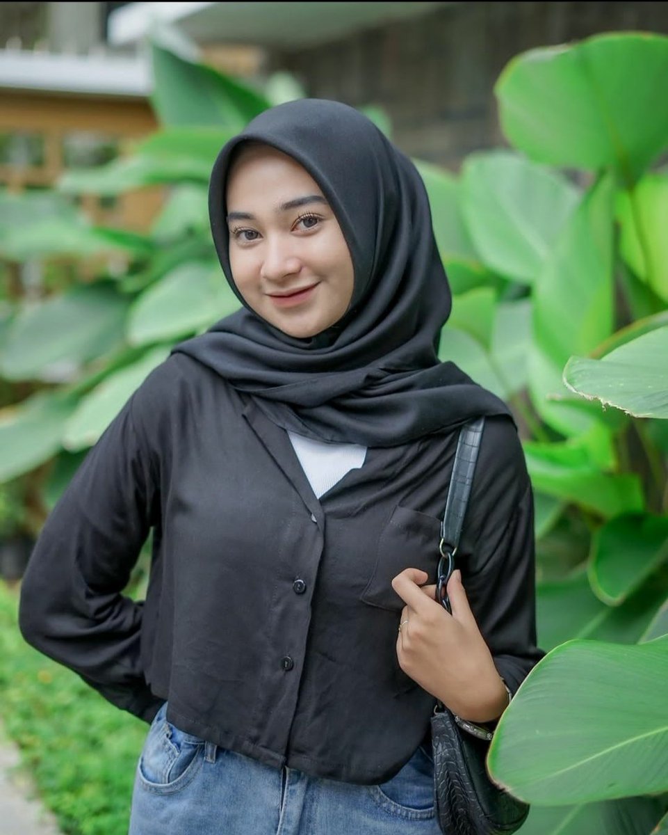 DUNIA FANTASIMU on Twitter: "🇮🇩 | Santi Septiani"