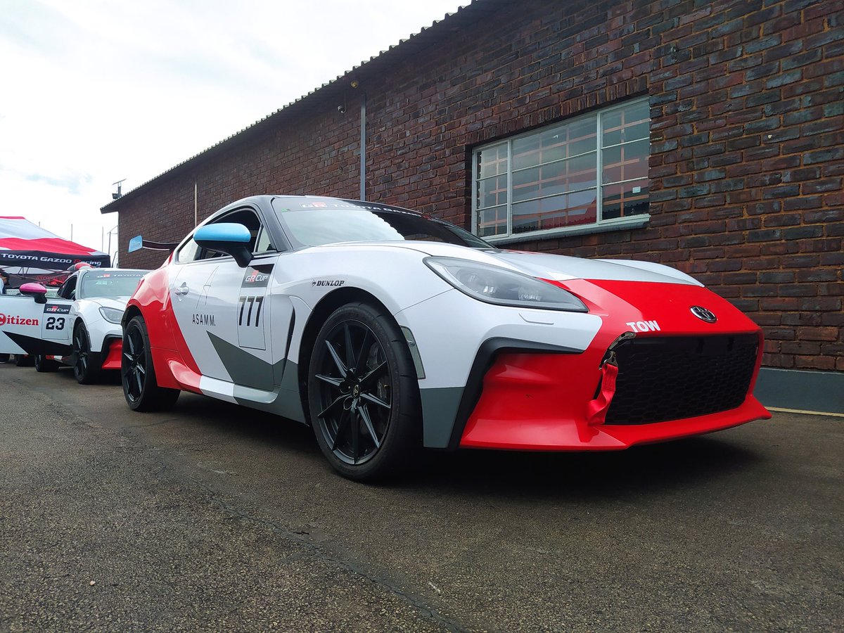 CarsInPixels on Twitter: "RT @OtsileJK: We are here for race car number 777!"