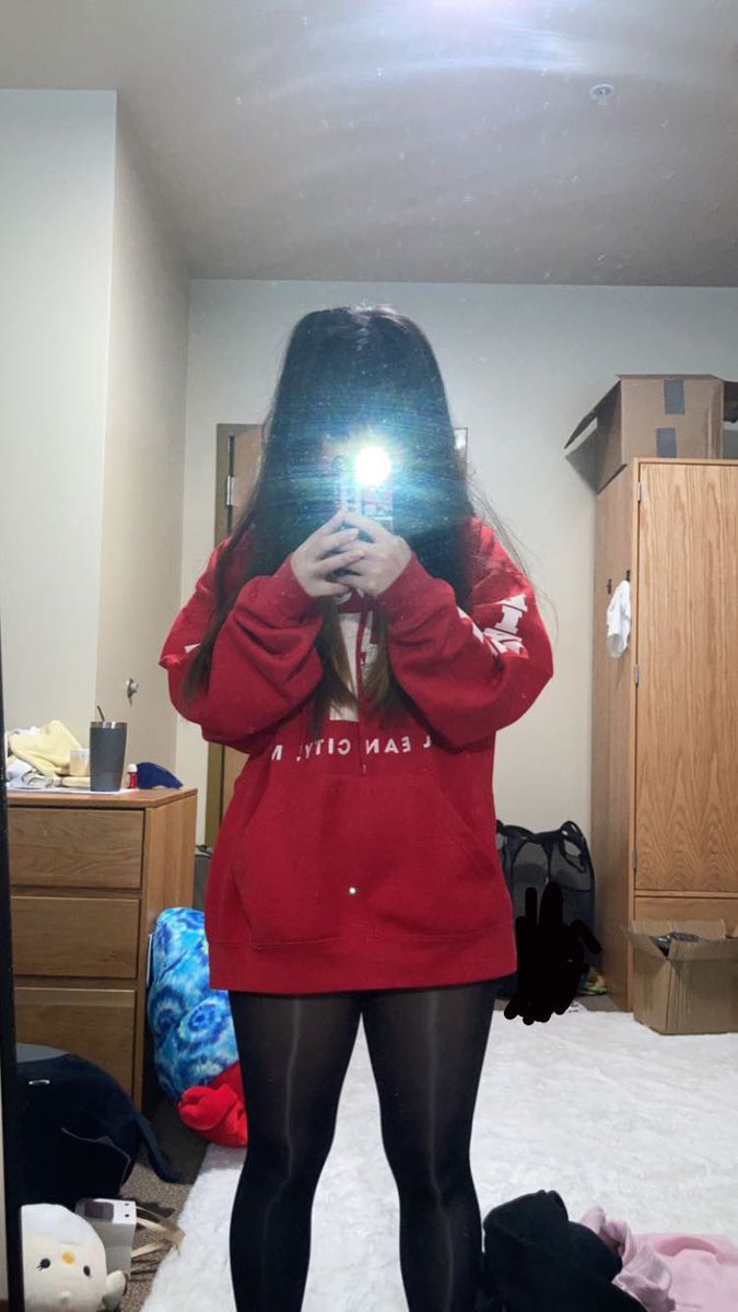 face reveal..? >///