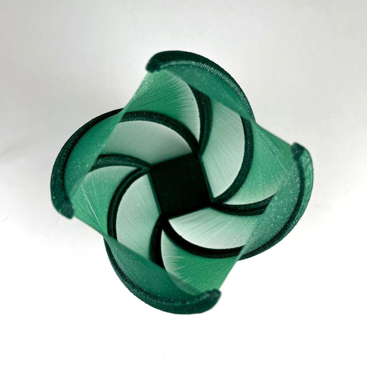 Bambu Lab on Twitter: "While bridging may be intimidating to some, @3DPrintBunny turned it into ...