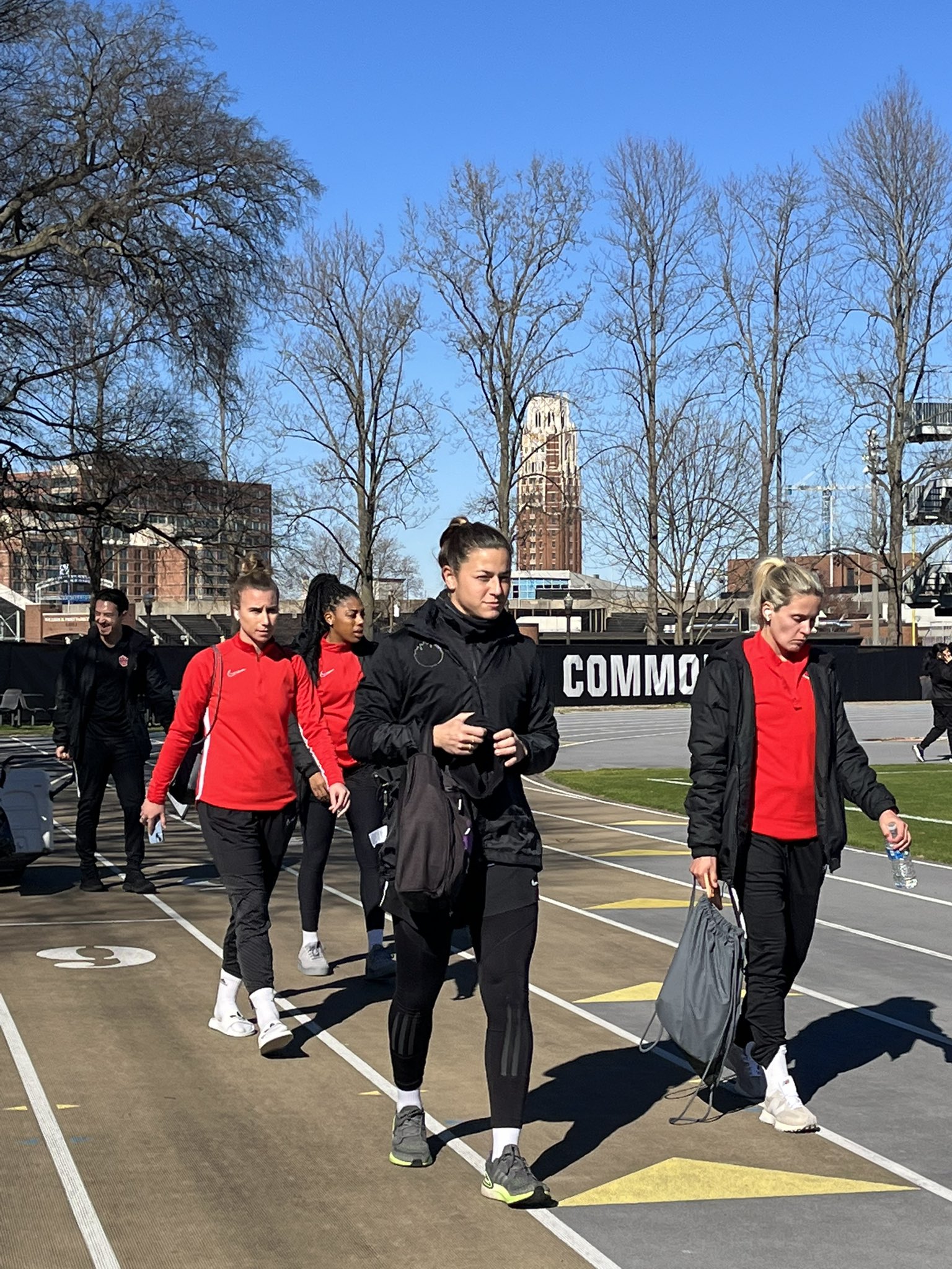 Har Journalist on Twitter: "#CanWNT just about to start training here in Tennessee. Players have ...