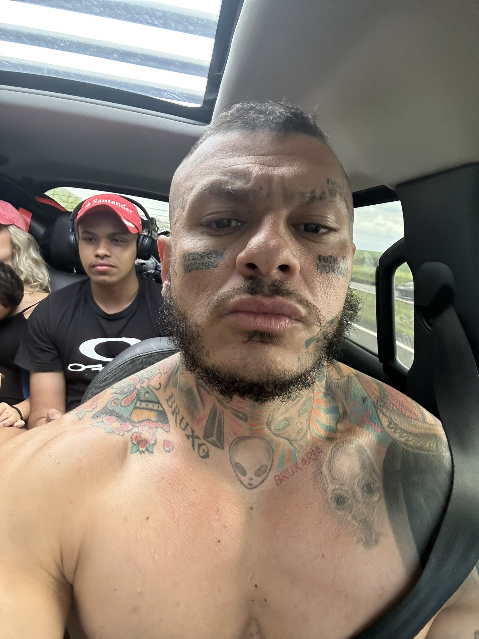 Toguro On Twitter Preciso Fazer Plástica Https T Co Gglebwqwho