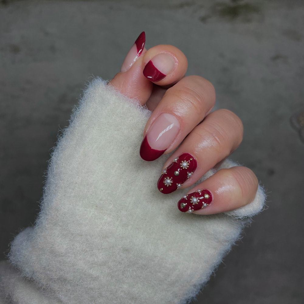 GINZA on Twitter: "プロが教えるセルフネイル。いつもの指先をぐんとおしゃれに小粋に変身させよう https://buff.ly/3sGp56z"