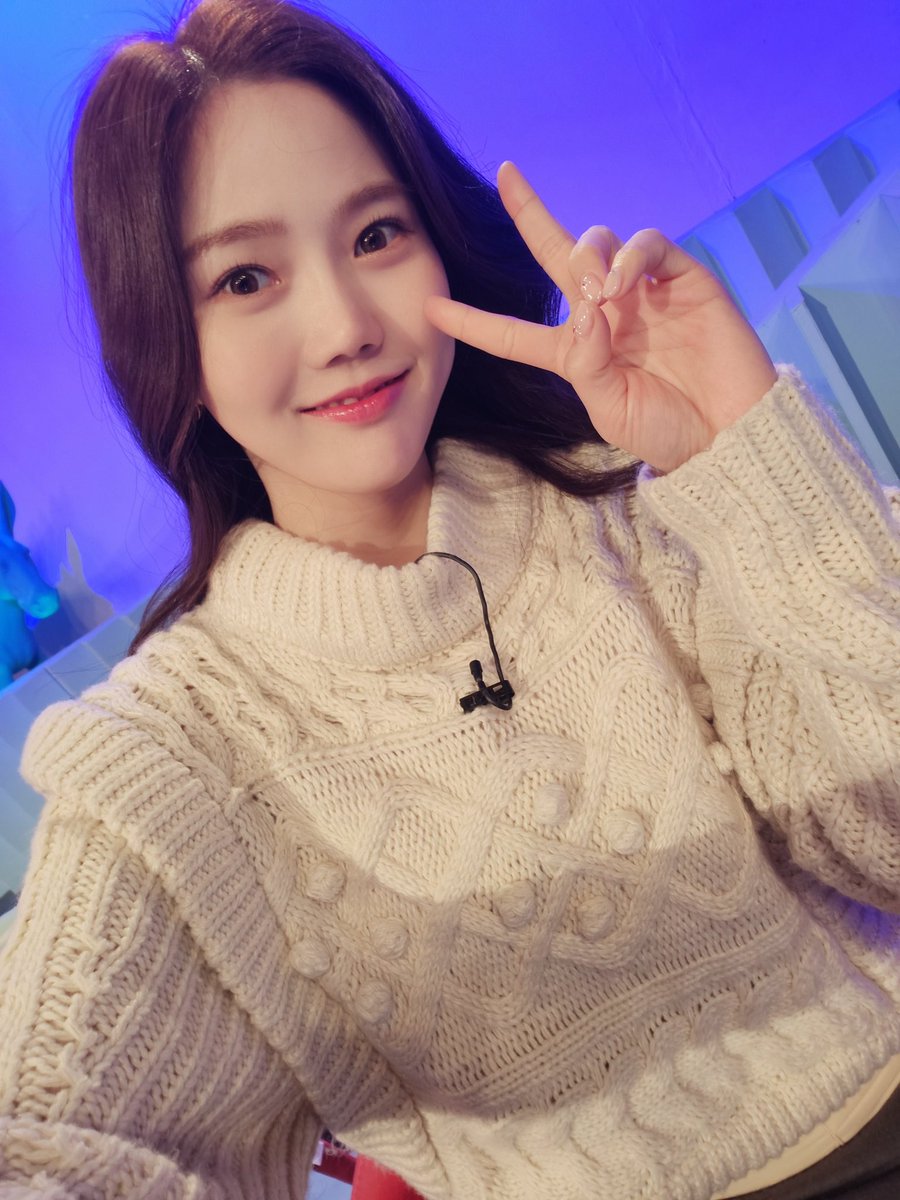 Ohmygirl Official On Twitter [ Ohmyair] 잠시 후 4시 45분 Kbs2 사장님 귀는 당나귀