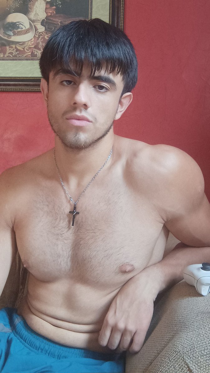 Sebastián on Twitter: "🐧"