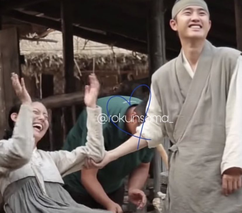 내 조그만 우주💫 on Twitter: "@kdrama_menfess 😍😍😍 https://t.co/oSPmKfdwTj" / Twitter