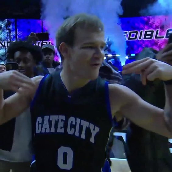 ClutchPoints on Twitter: "Mac McClung Vince Carter 🤝 It's OVA https://t.co/FhpF0qhfk7" / Twitter