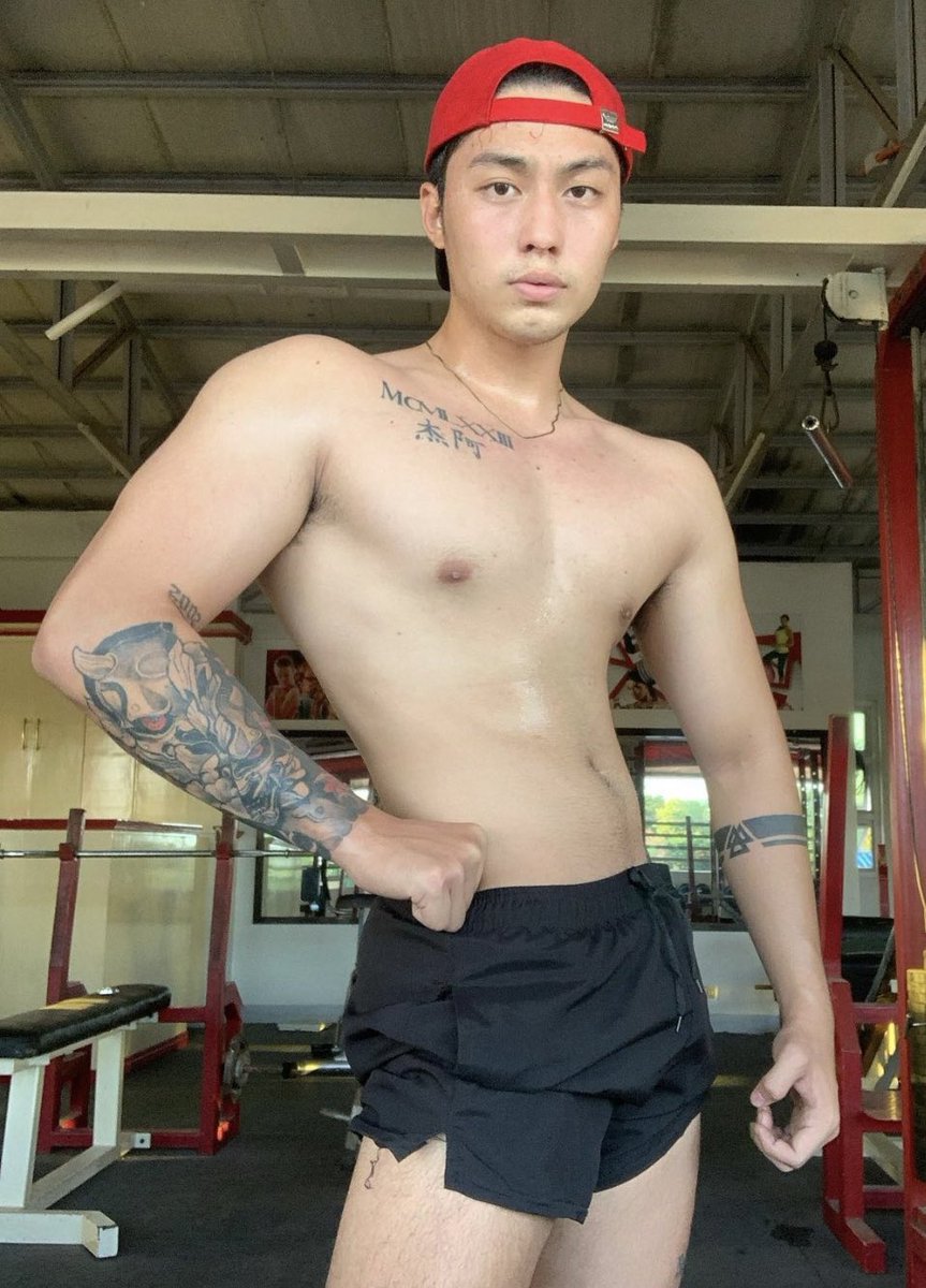 Local Hunks on Twitter: "Nalibugan at nabighani kadin ba ng bagong Vivamax hunk na si Johnrey ...