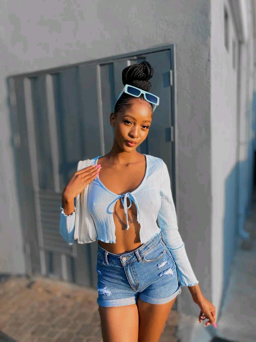 Ama 2000 on Twitter: "Ama 2000 💛"