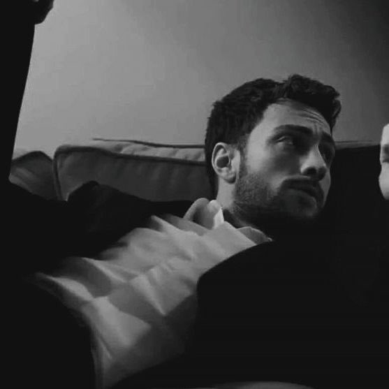 ᅠ ᅠ ᅠ ᅠ ᅠ ᅠ ᅠᅠ ᛌ 𝐑𝓔𝐆𝐔𝐋𝐔𝐒 ᶥ ᅠ ᅠ ᅠ ᅠ on Twitter: "Depuis quand tu fume