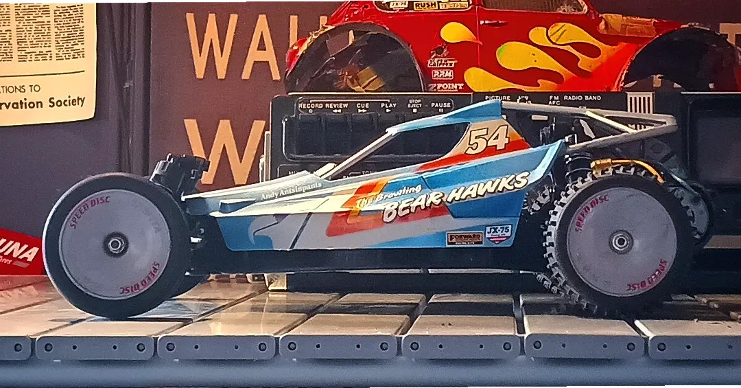 halca.amamiya on Twitter: "サンドバイパーDT-02が 再販売されてる様です 低価格ながら、オプションの CVAダンパーやボールベアリング ボールデフ、金属ドック ...