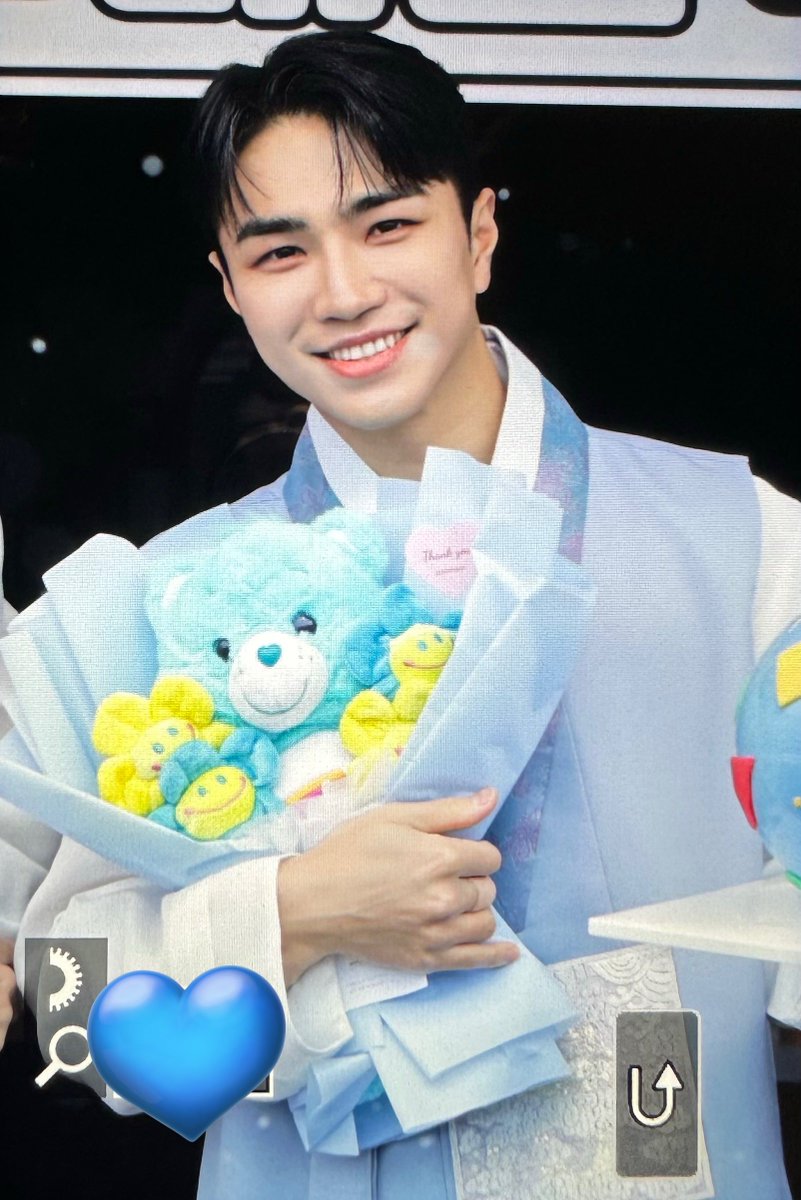 인스티즈(instiz) on Twitter: "[정보/소식] 2잡도 아니고 6잡 하고 있는 남자아이돌 (링크에 더있어요👉) https://instiz.net/name ...