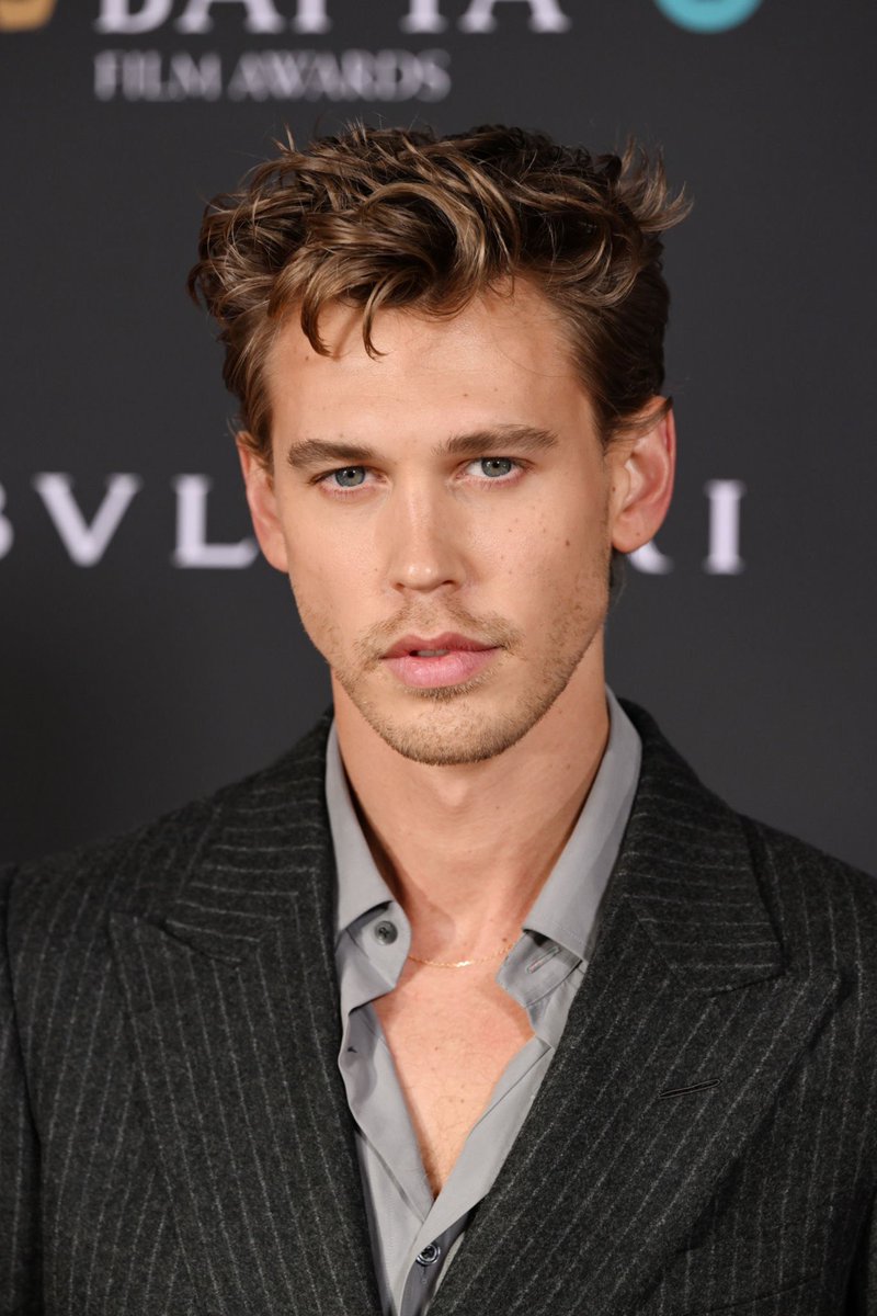 #PHOTOS Austin Butler lors d’une soirée des nominés des #BAFTAs #photos ...