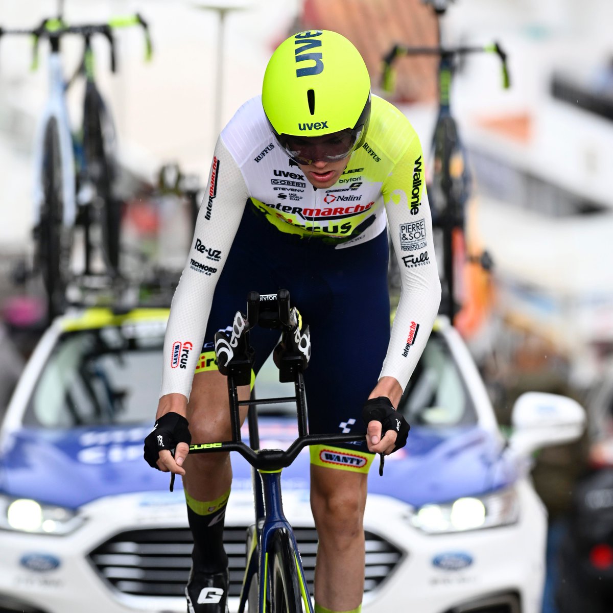 Roel van Sintmaartensdijk crosses the line with the 2nd provisional ...