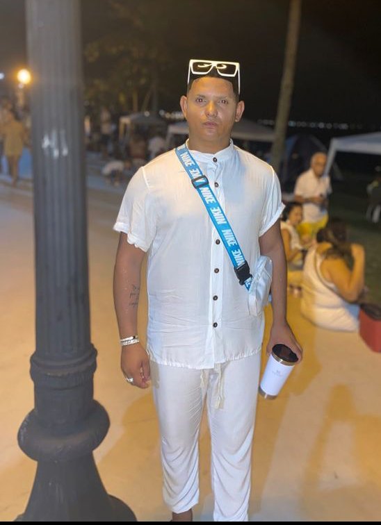 Web on Twitter: "@siteptbr 100% hétero e eu posso provar https://t.co/PZjf5GgQ3z" / Twitter