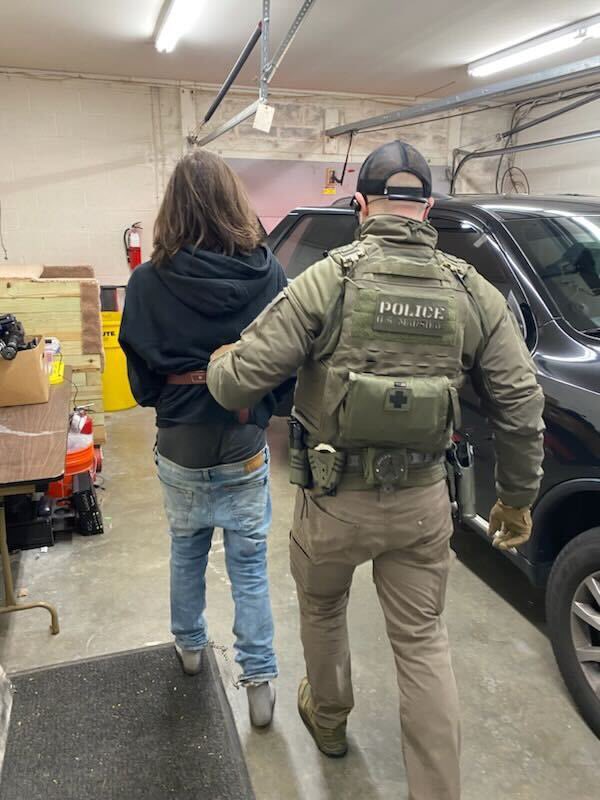 Jason Martinez On Twitter Pictures Of Us Marshals Arresting The 18