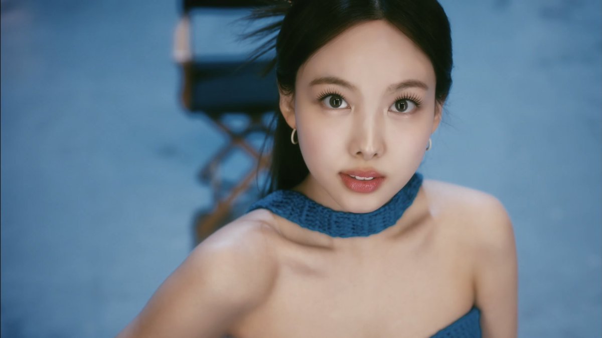 bunny💙 on Twitter: "RT @nayeoninfo: 230219 | TWICE "READY TO BE" OPENING TRAILER — NAYEON cut. # ...
