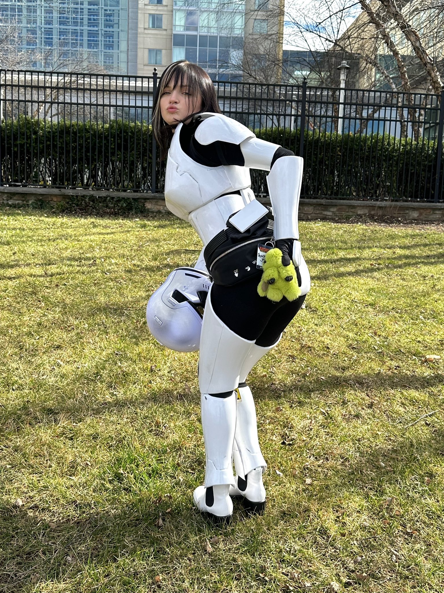 TW Pornstars - 1 pic. PeachJars. Twitter. I learned I cannot sit in this costume. 7:01 PM - 19 ...