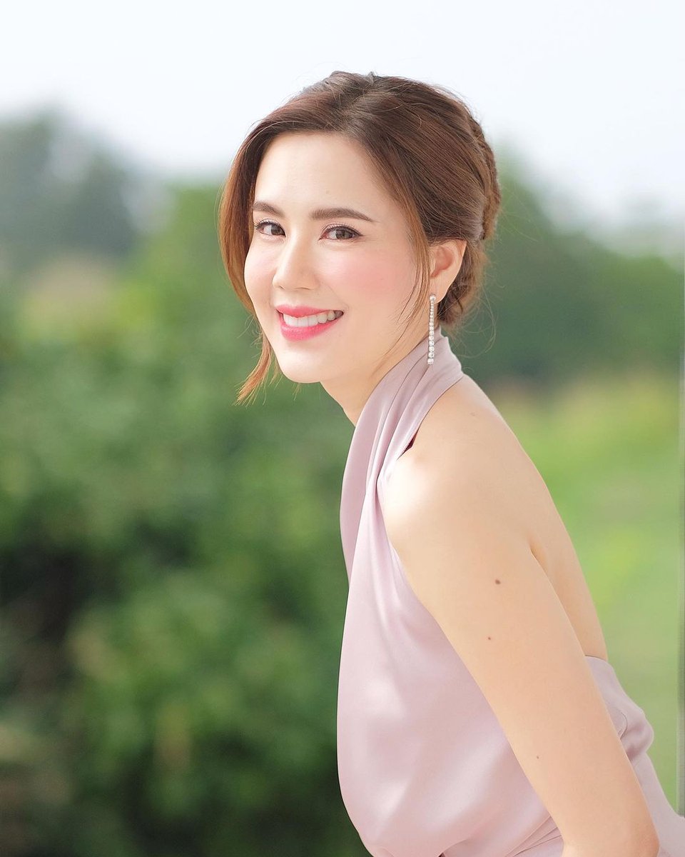 ลิงอุ้มแตง.com on Twitter: "jeab_pijittra"