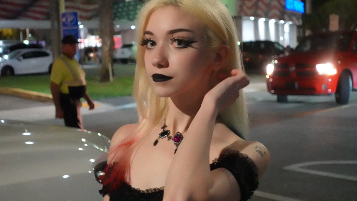 Jade on Twitter: "Emo prom photos :3"