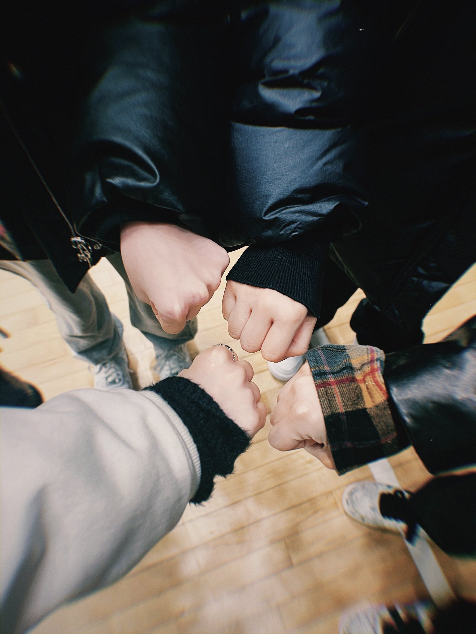 aespa on Twitter: "지금 뭐하고 있게?🤜🏻🤛🏻 #aespa #에스파 #SYNK_HYPERLINE #aespa1stConcertSYNK_HYPERLINE ...