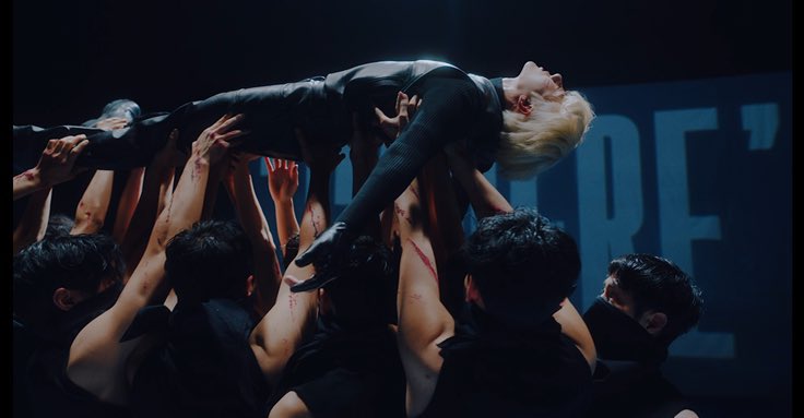 💋 on Twitter: "LIKEEE WHAT"