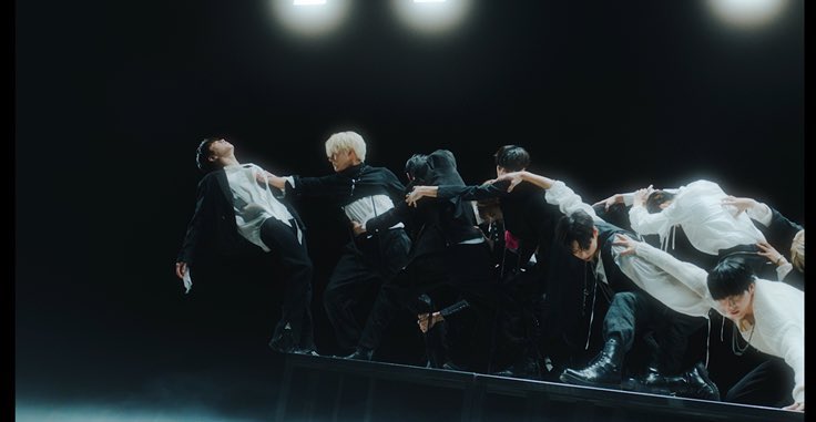 💋 on Twitter: "LIKEEE WHAT"