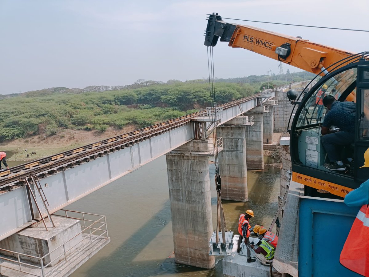Ministry of Railways on Twitter: "Scaling new heights of #Mission100PercentElectrification🚃 ...