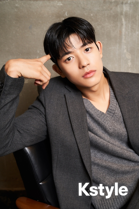 for 로몬이 on Twitter: "Kstyle_news Interview with Lomon ⏩ https://news.kstyle.com/article.ksn ...