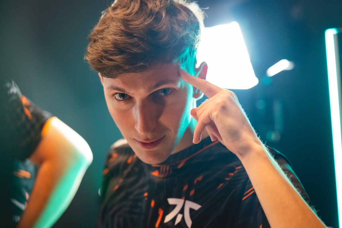 Flank on Twitter: "VAL | Fnatic ilk haritada 100 Thieves'i oyuna sokmadı! 🔸 Fracture | FNC 13-1 ...