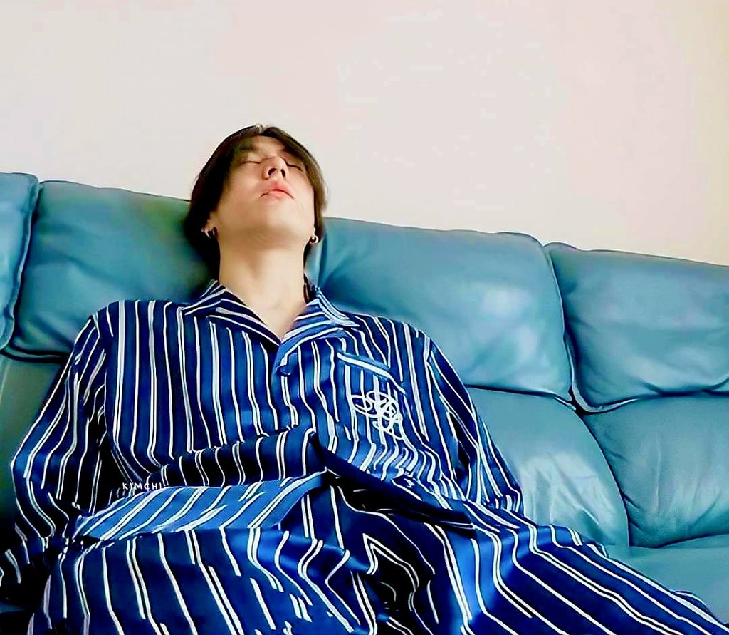 Nan_JB🌴YG🌼 GOT7 on Twitter: "RT @niYG12998911: ฝันดีคร้าบบคยอมม (-_-)zzz🌙 #Yugyeom #유겸 @yugyeom ...