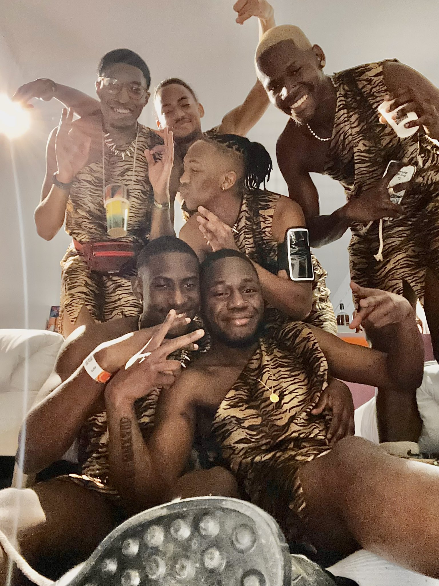 jojo on Twitter: "MTP 2023 o top avec mes frérots de la Dominique laaa ️ ️ https://t.co ...