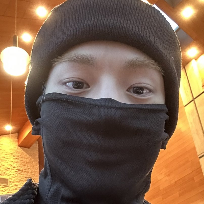 Mydear On Twitter Rt Mysunoo พี่เจคคือกุเวลาใส่แมสก์ถ่ายรูปอะ แอบยิ้มใต้แมสก์