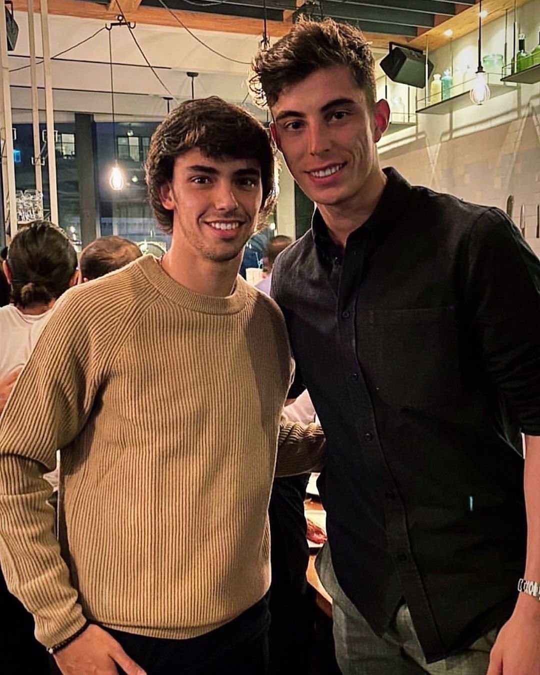 The beautiful game🌍🇹🇿 on Twitter: "PLAYING BEHIND A STRIKER Kwenye kikosi cha Chelsea KAI ...