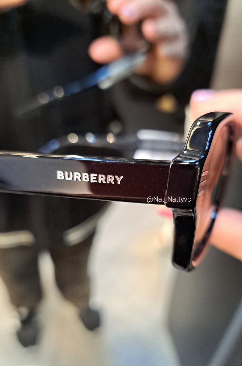 🌞 ️🇬🇧Tazza•☮️ᥫᩣ🔆🙂• on Twitter: "RT @Nat_Nattyvc: Burberry จัดใหญ่ จัด ...
