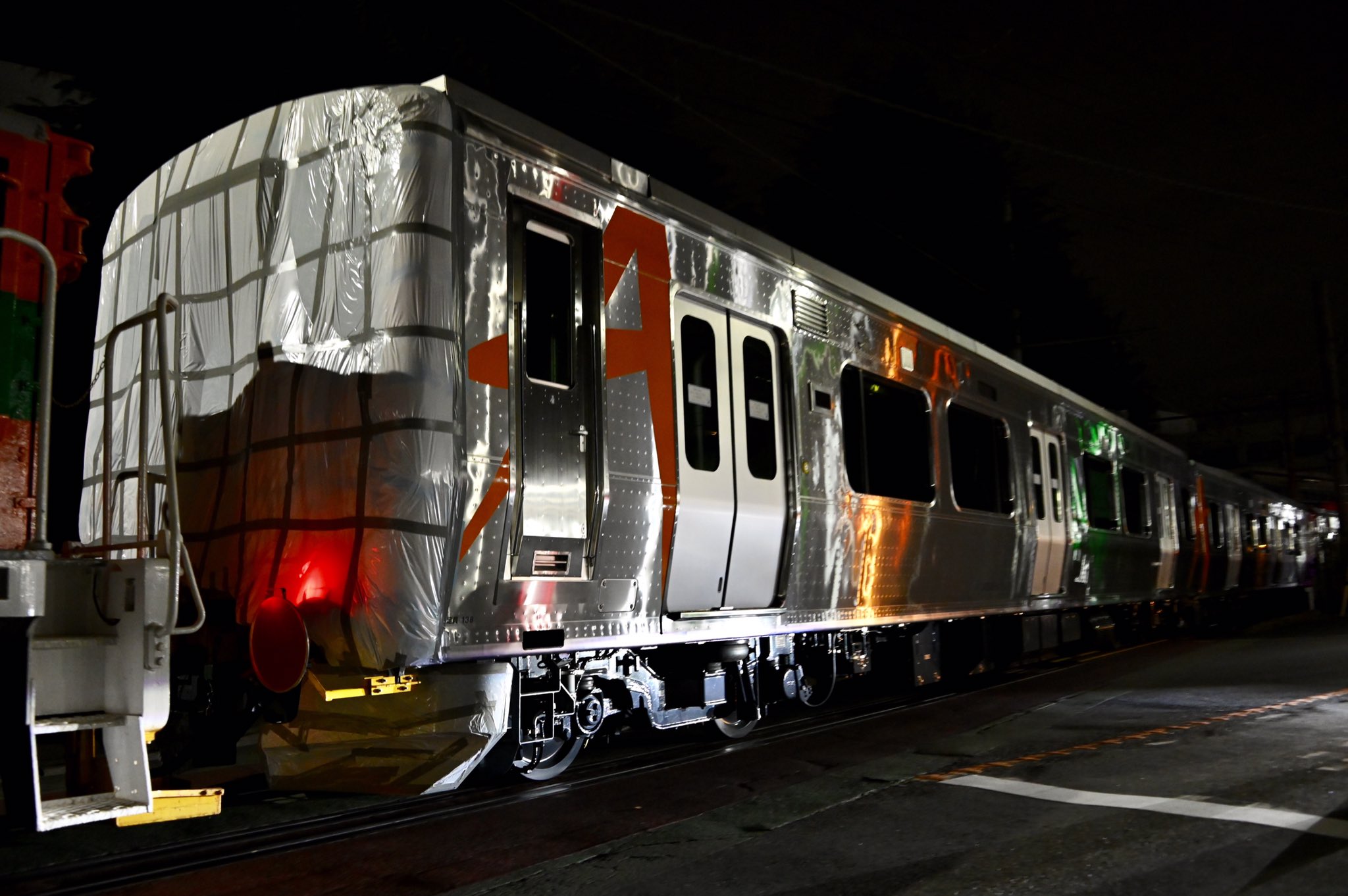 Y_TREport on Twitter: "【2023.2.21 阿武隈急行AB900系(AB-4編成、AB-5編成) J-TREC横浜事業所出場】 2/21未明、阿武隈急行AB900系がJ ...