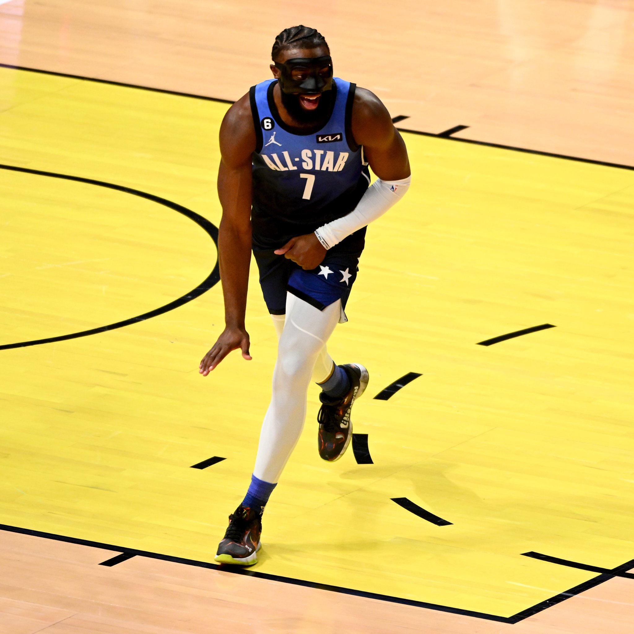 Boston Celtics on Twitter: "Jaylen Brown appreciation post ⚡️🌟 https://t.co/BkdFiJG83L" / Twitter