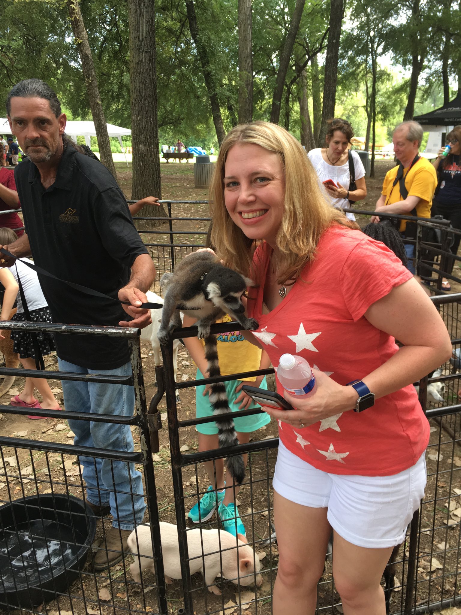 Cassandra MacDonald on Twitter: "Lmao fortunately the ones Ive been around havent been pervs ...