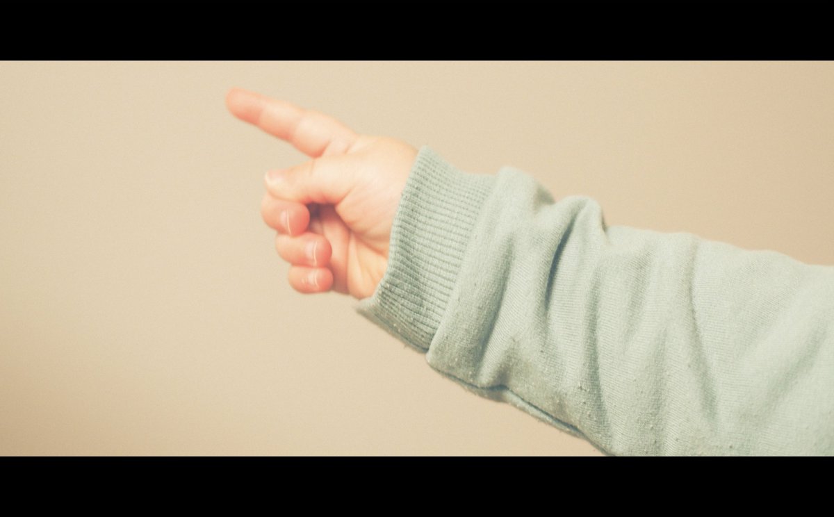 之弋 (ﾉｲｸﾞﾙﾐ)🪡 on Twitter: "RT @tasocos: ☜ 無を指差す時 「あ！」"