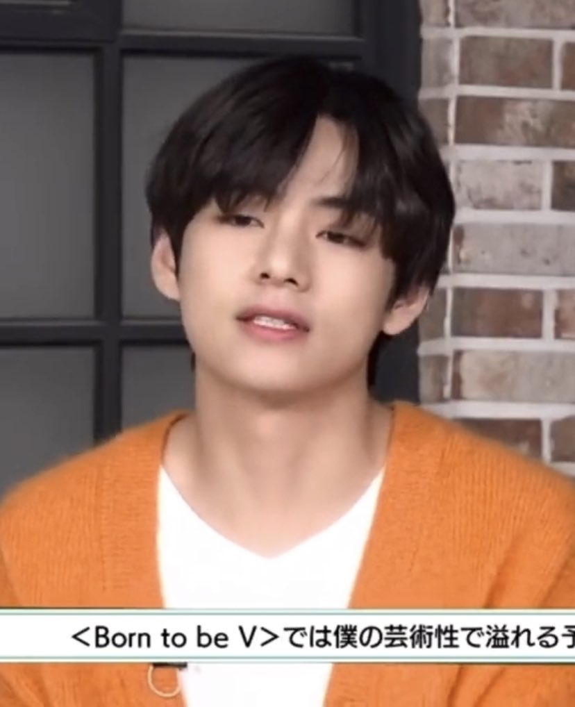 Thv Updates D 3 On Twitter Rt Dailylofv Taehyung Looks So Handsome