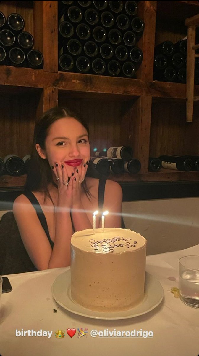 ؘ On Twitter Rt Dailyrodrigo 📱 Isa Barrett Wishing Olivia Rodrigo