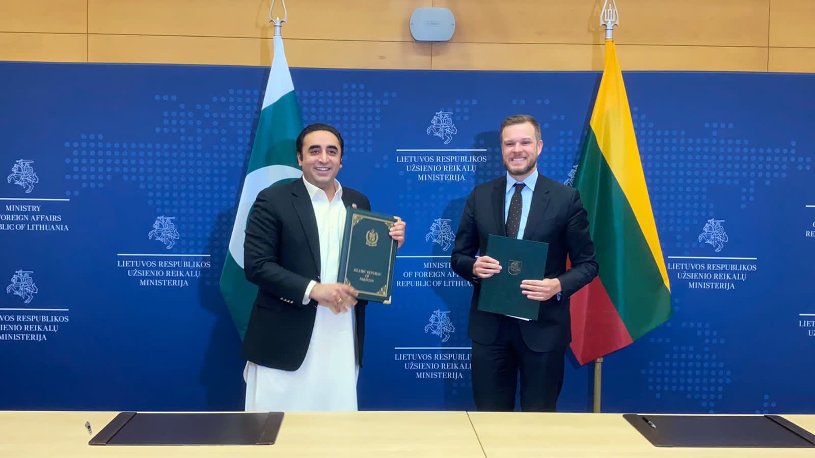 Dr. Shehzad Anjum (@Dr_S_Anjum) / Twitter Dr. Shehzad Anjum (@Dr_S_Anjum) / Twitter