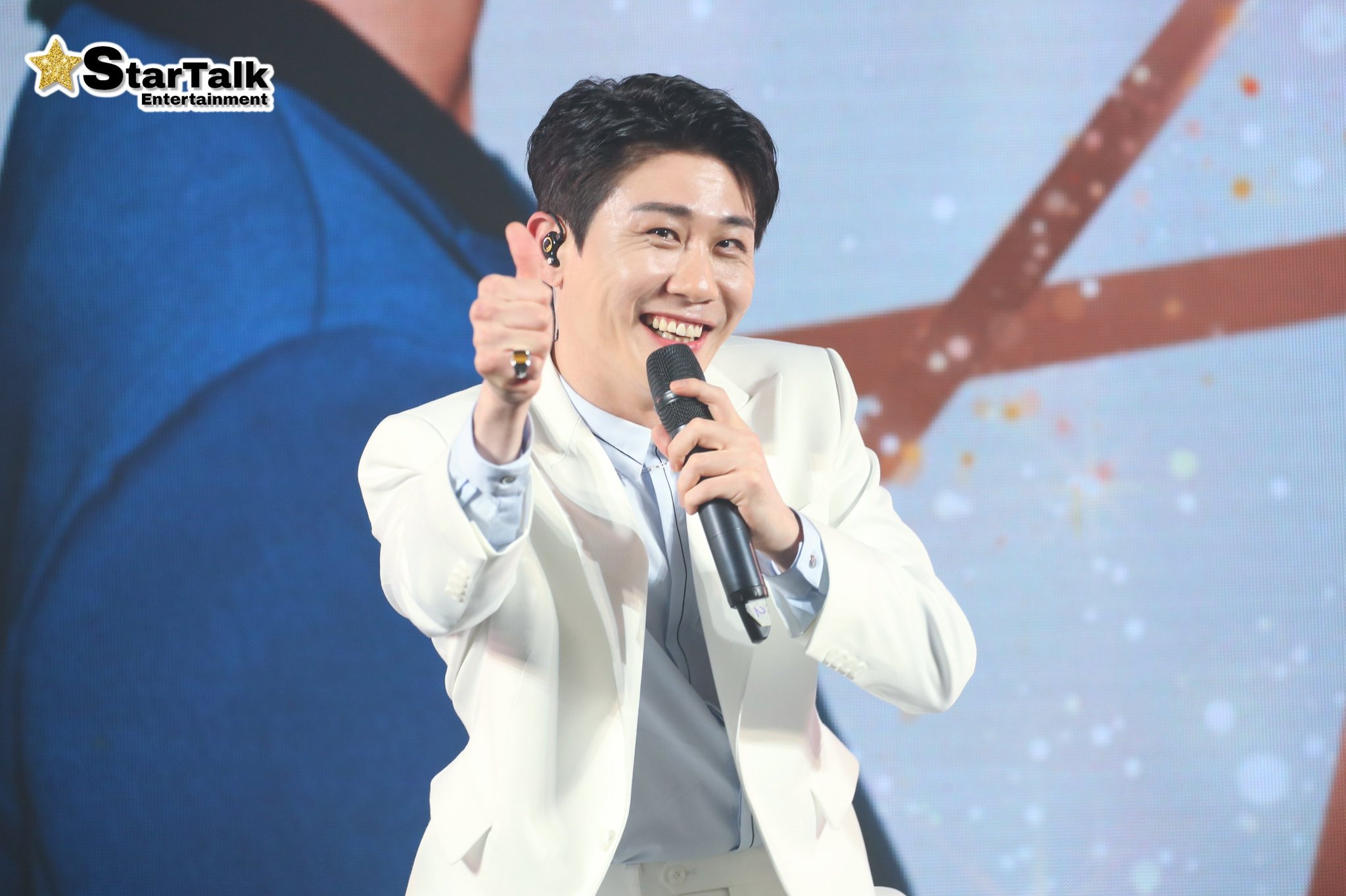 Startalk Entertainment on Twitter: "ภาพบรรยากาศงานแถลงข่าว “YOUNG TAK IN THAILAND” ยองทัก ซู ...